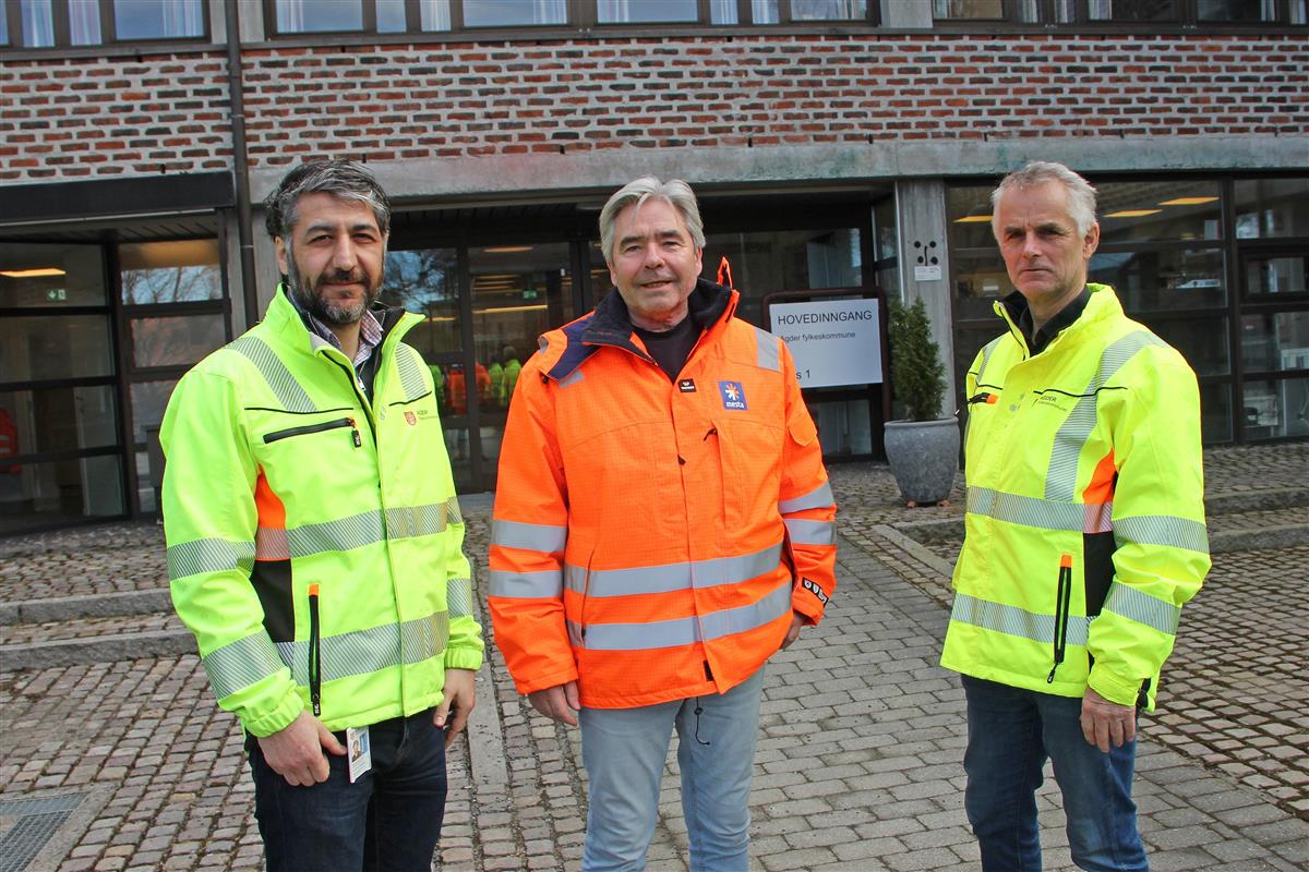Mesta skal drifte vegene langs kysten i øst i fem nye år - Agder ...